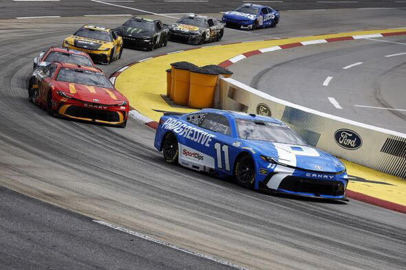 Who won NASCAR today? Full results from Cup Series race at Martinsville ...