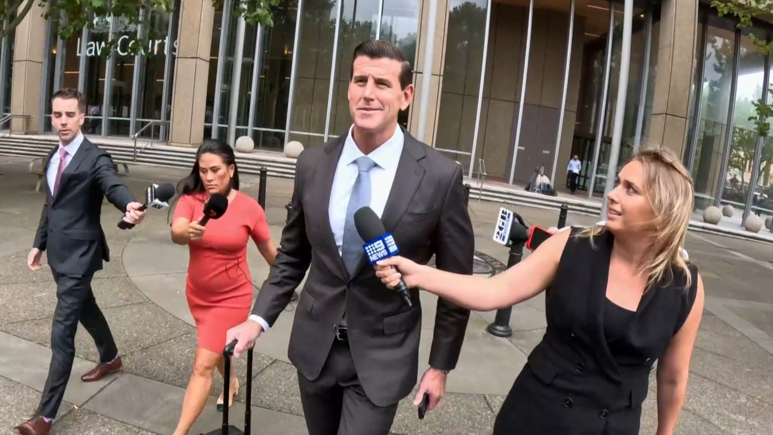 Ben Roberts-Smith's parents slam 'concerning' secret call
