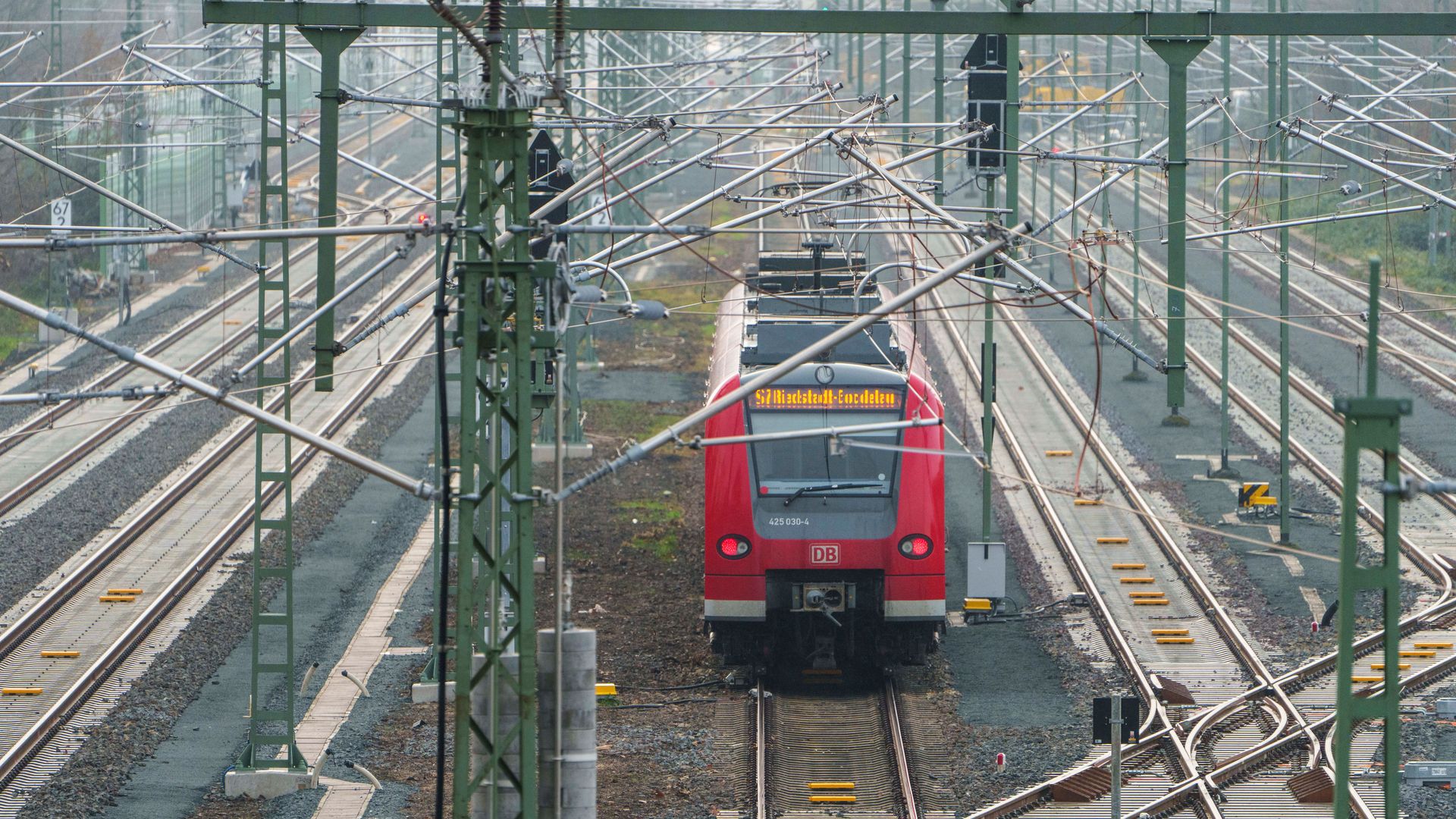 Deutsche Bahn: Riedbahn zwischen Frankfurt und Mannheim ist nach ...