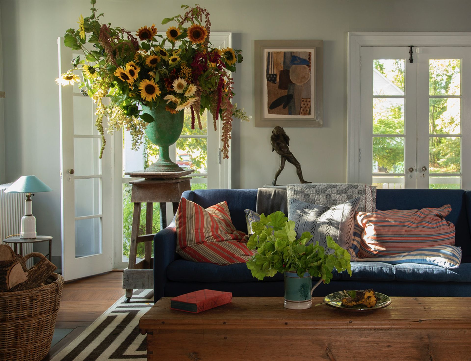 The Art of Decorating with Flowers — 10 Ideas for Elevating Your Home ...