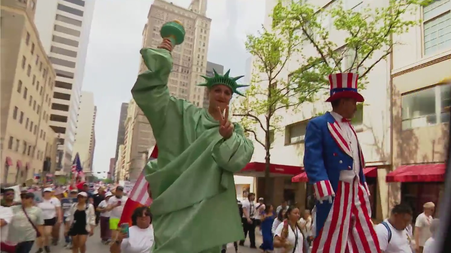 Attendees highlight unity at immigration rally in Dallas