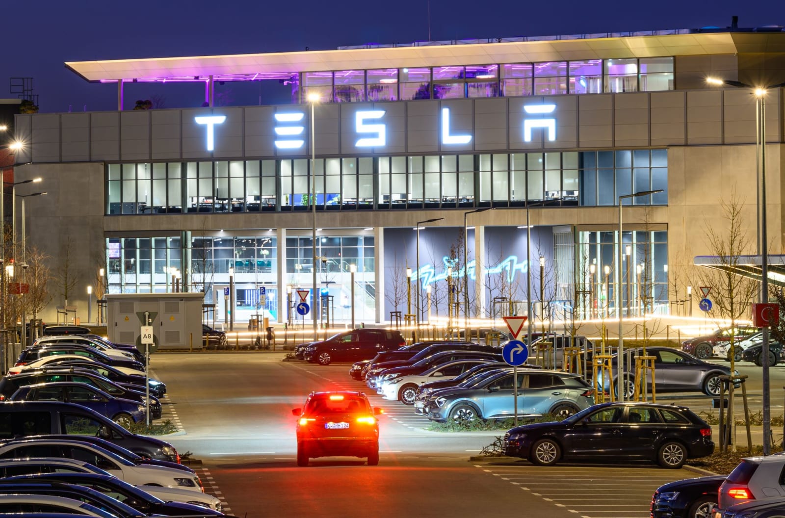 From politics to climate clashes, turbulent time for Tesla in Germany