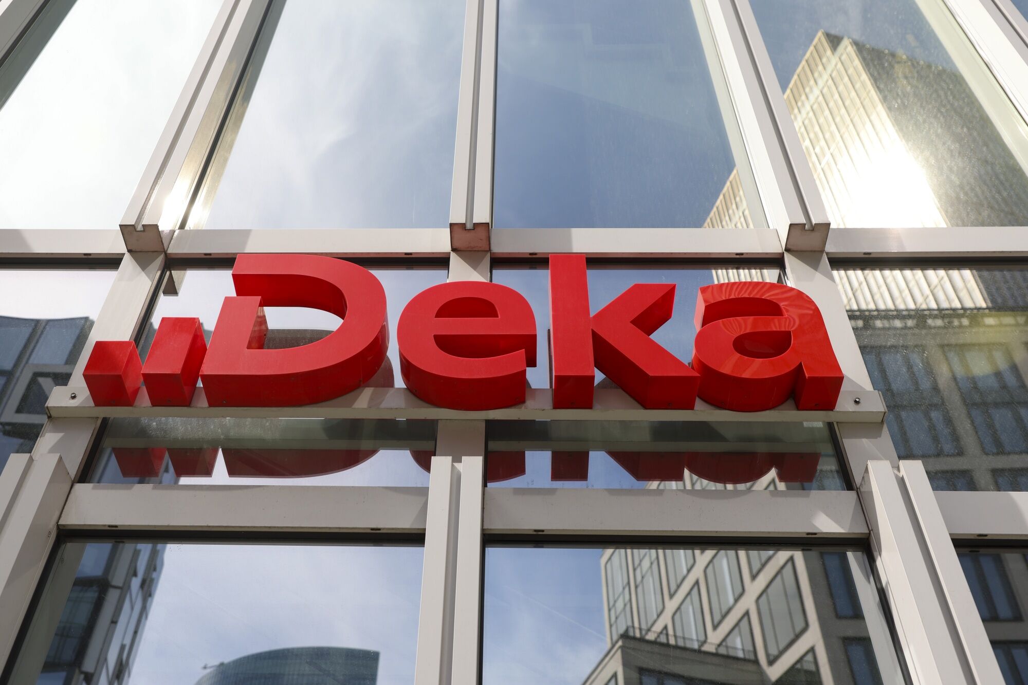 Deka plant neue Fonds, in denen sie Teile eigener Kredite verpackt