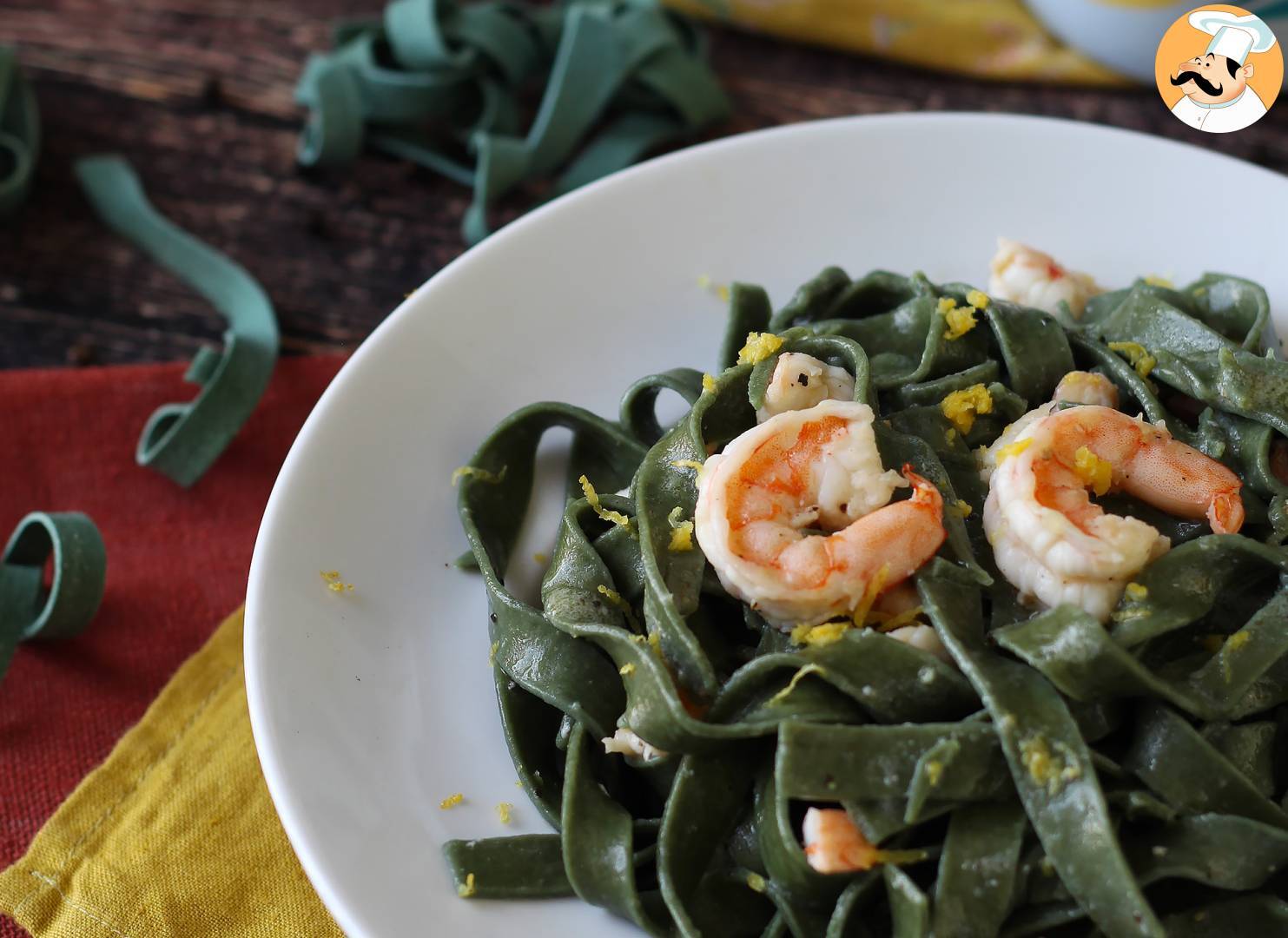 Spirulina pasta with shrimp and lemon: a nutrient-rich first course ...