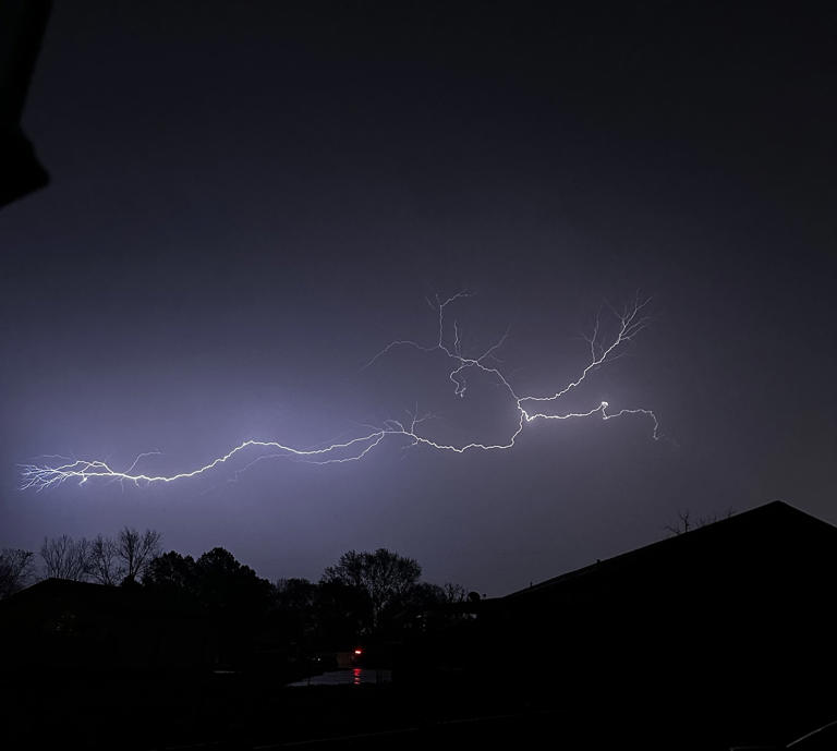 Storm shelters open across the Midstate as severe storms move across the region