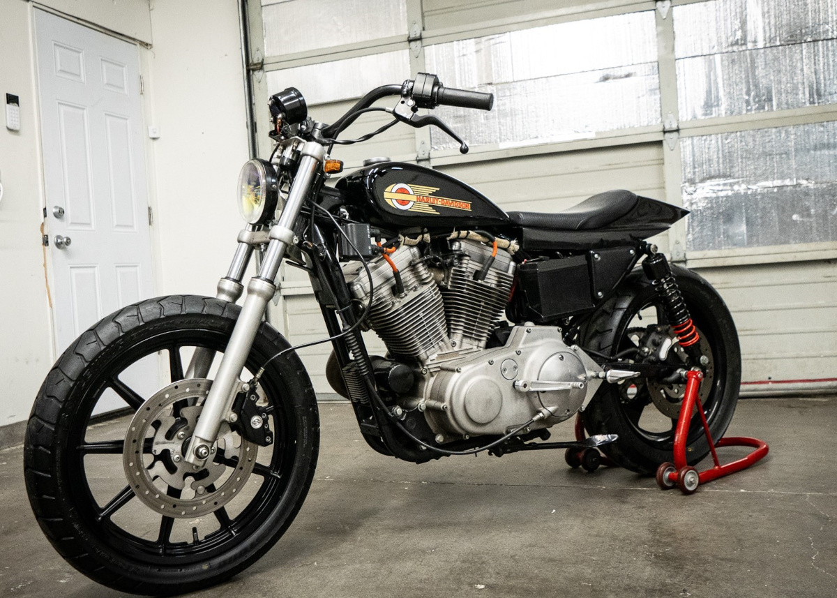 Harley-Davidson Sportster: la trasformazione XR750 style, una custom ...