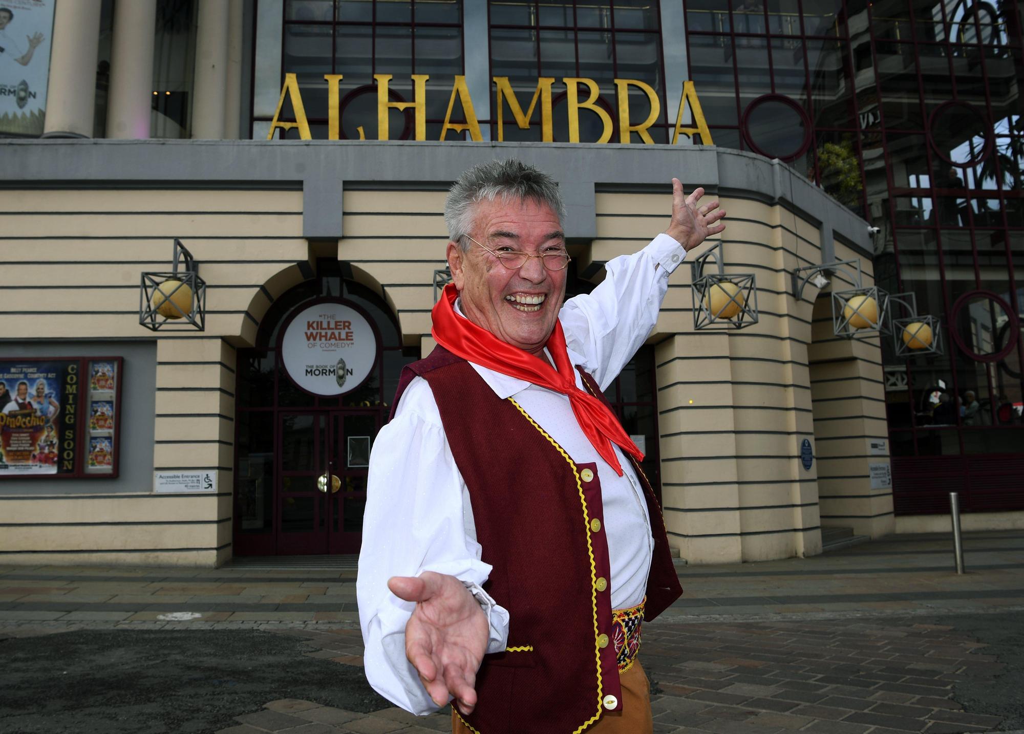 Hi Ho silver! Billy celebrates 25 years in panto with Snow White