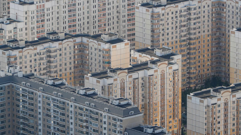 Rosjanie zaczęli masowo sprzedawać i kupować mieszkania na raty. Dzięki ...