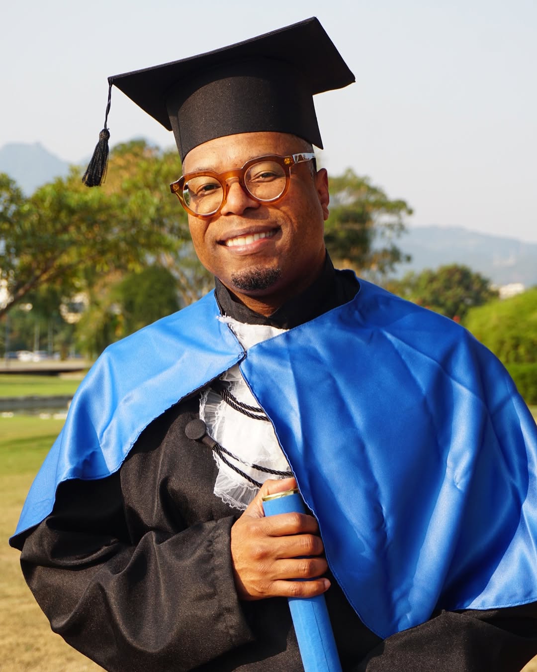 Cantor Buchecha se formou na faculdade aos 49 anos: "Cumpri a missão"