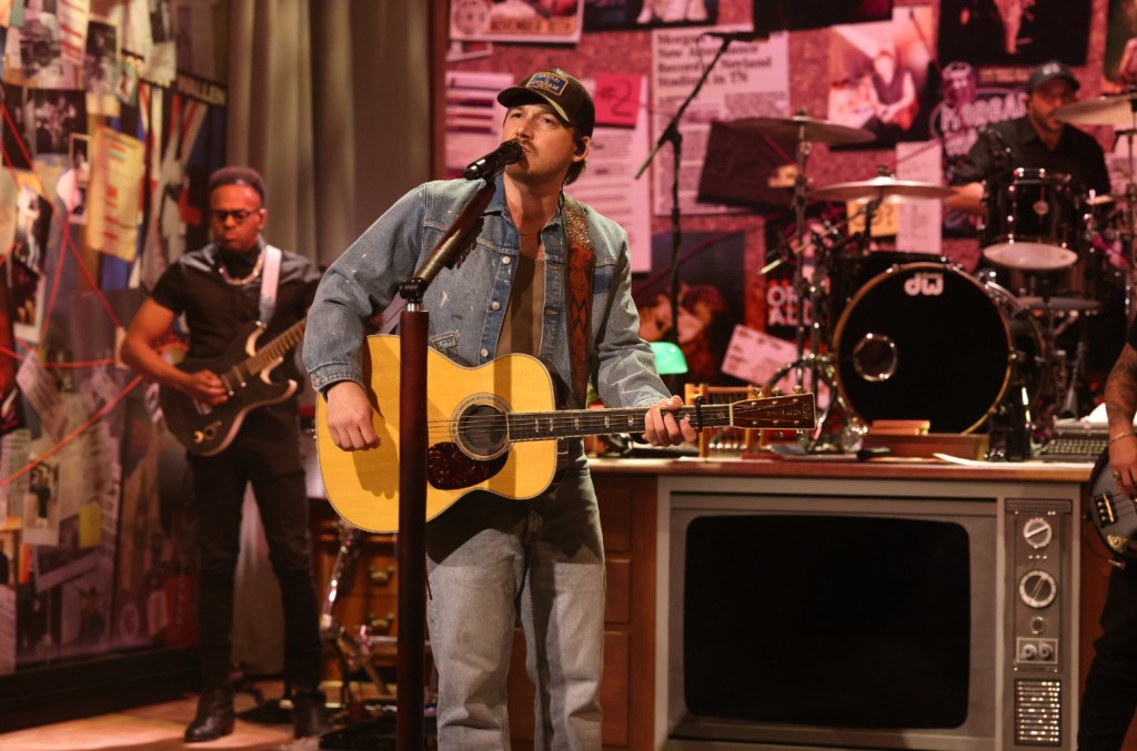 ‘SNL' Writer Tweaks Morgan Wallen's Hasty Exit After Show With Donut Meme