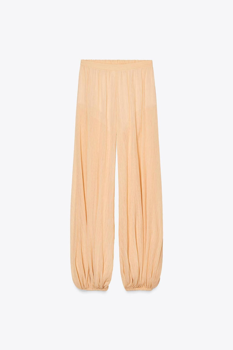 ¿De verdad están volviendo los pantalones bombachos?