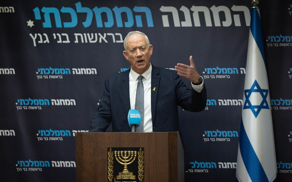 Gantz slams Netanyahu for pushing ahead with effort to oust Shin Bet chief