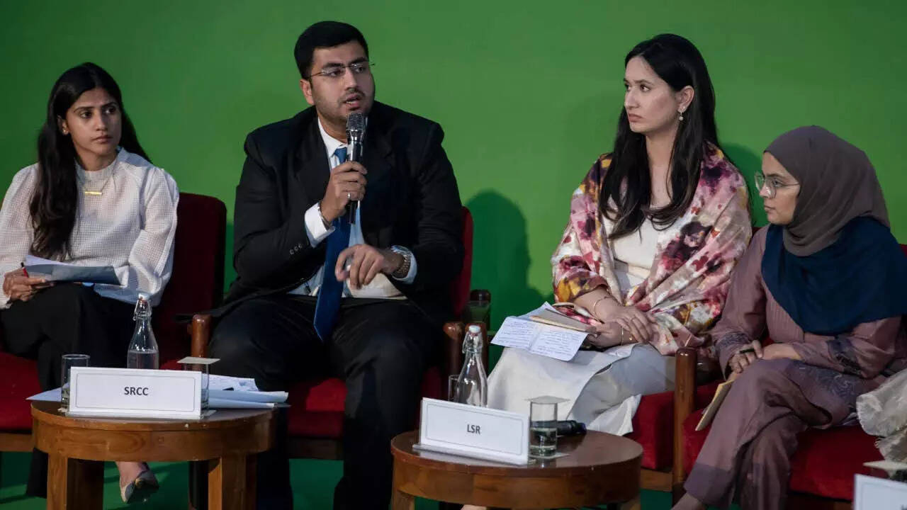 Hindu College OSA hosts 10th Clash of the Titans Debate