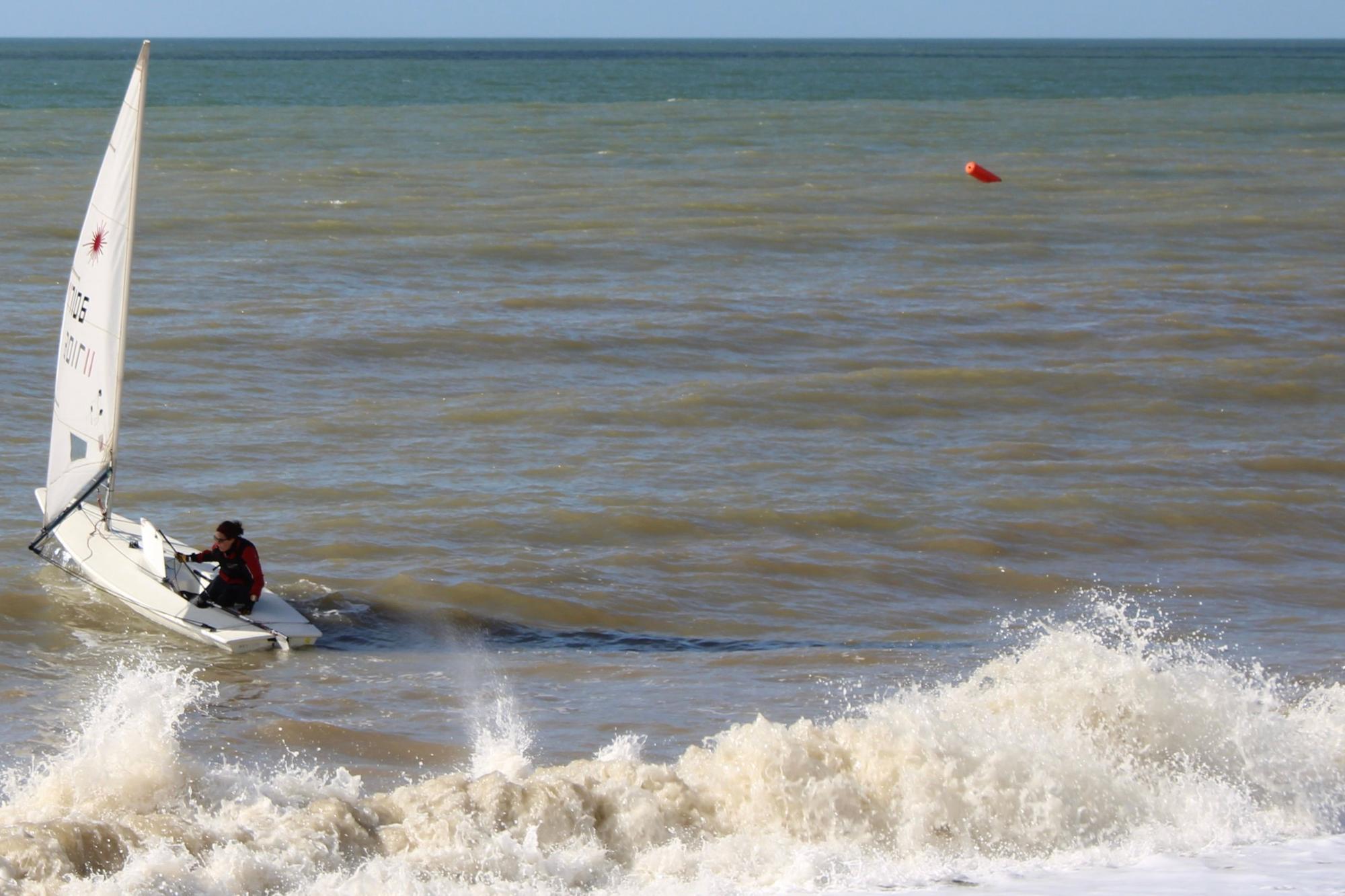 Fierce conditions wear down fleet in Hastings Spring Series racing