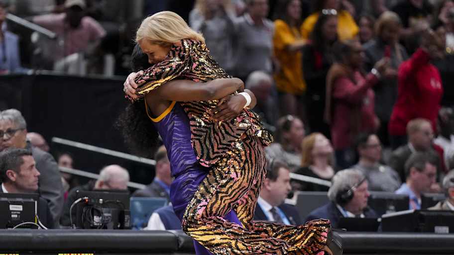 Flau'jae Johnson weighing LSU future, considering WNBA Draft