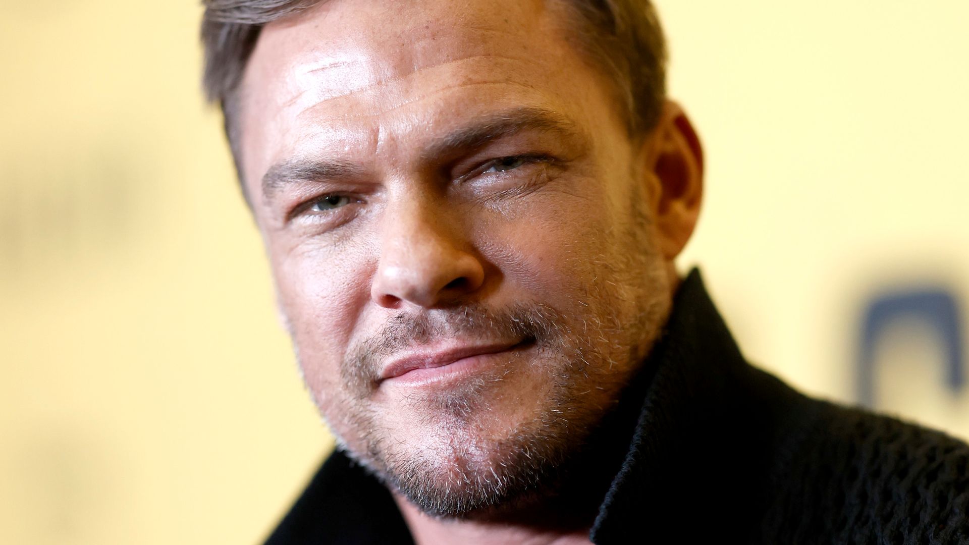 Reacher star Alan Ritchson displays muscular physique during shirtless ...