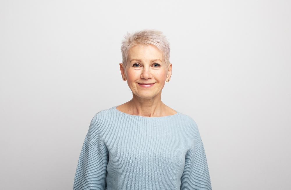 15 Hairstyles and Shades That Make You Look Older & Less Attractive