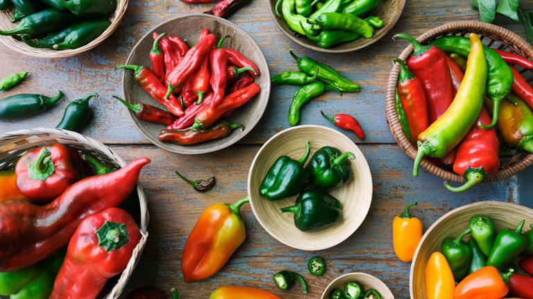 The Mildest And Hottest Peppers Available That You Can Eat