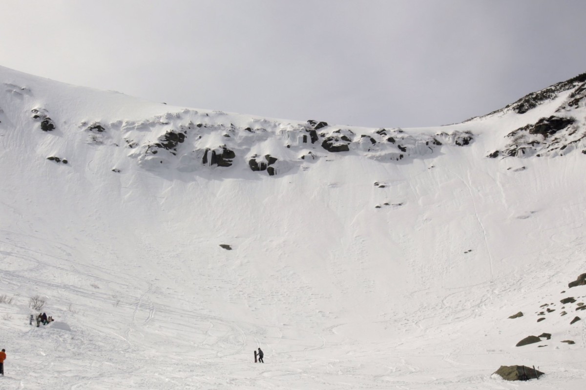 Webcam Spots Snowboarder Escaping Avalanche on Mt. Washington, NH