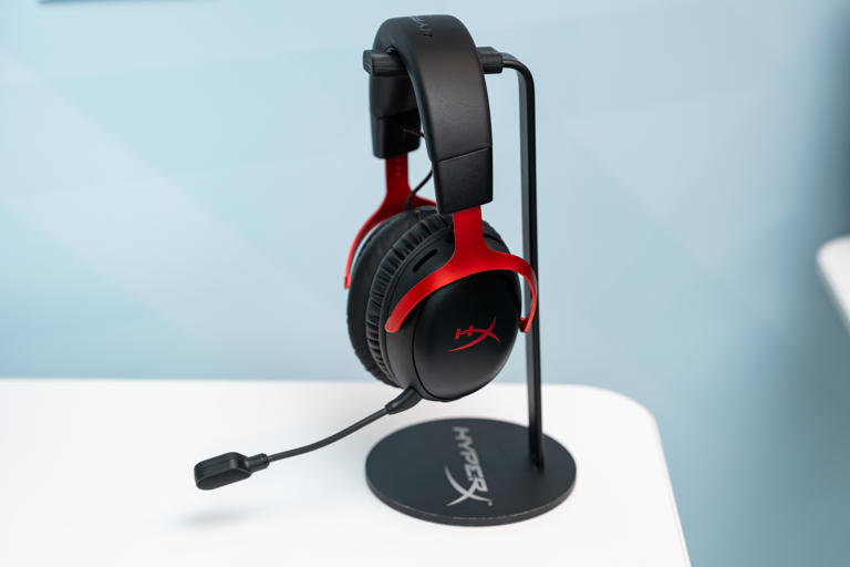 Every gaming headset should have a backup mic like the new Cloud III S ...