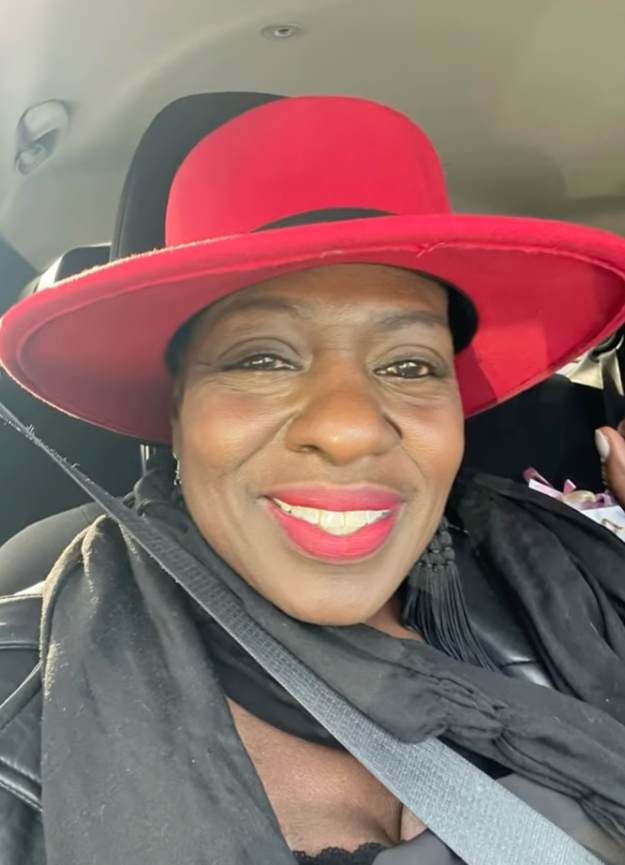 What Happened To This Woman's Head During Menopause Is Something You ...