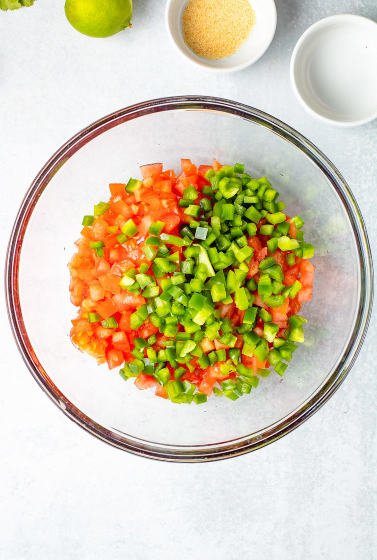 Easy Pico De Gallo Recipe (Fresh Salsa!)