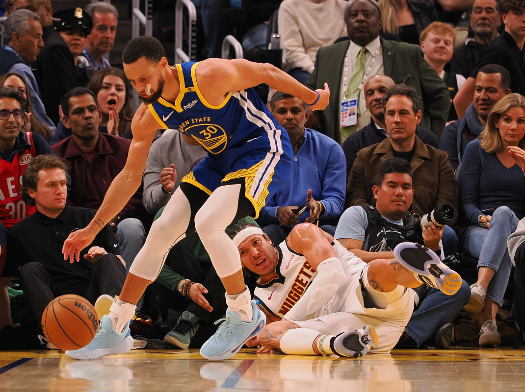 Steph Curry Downplays Fatigue Talk But Points to Another Troubling Issue