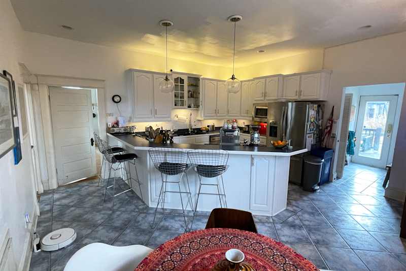 Before & After: A "Clunky" ‘90s Kitchen Gets a French-Inspired Makeover ...