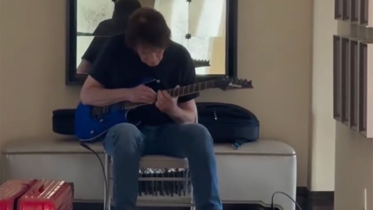 John Fogerty deploys Eddie Van Halen-style two-hand tapping on an ...
