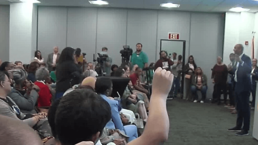 Rep. Figures feels support, hears worries at his first Mobile town hall ...