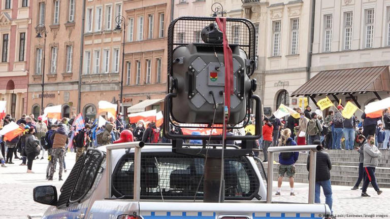 Serbia protests: What are sonic weapons?