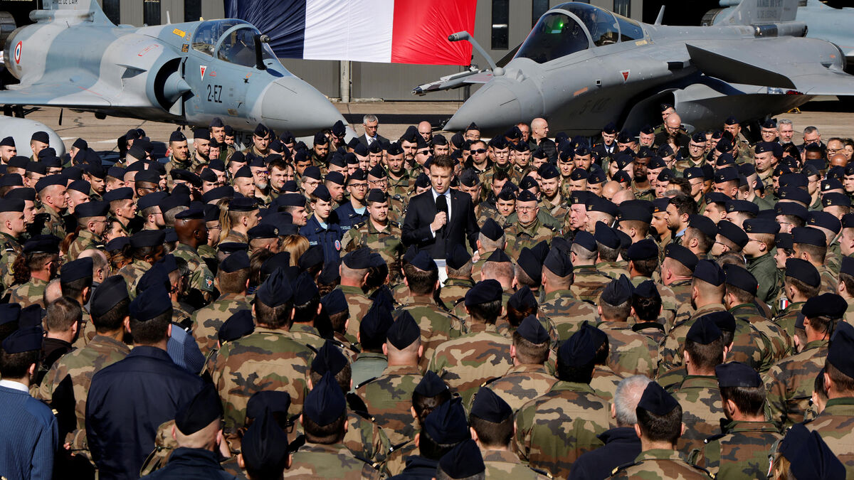 Défense : Emmanuel Macron promet que l’armée française va « accroître ...
