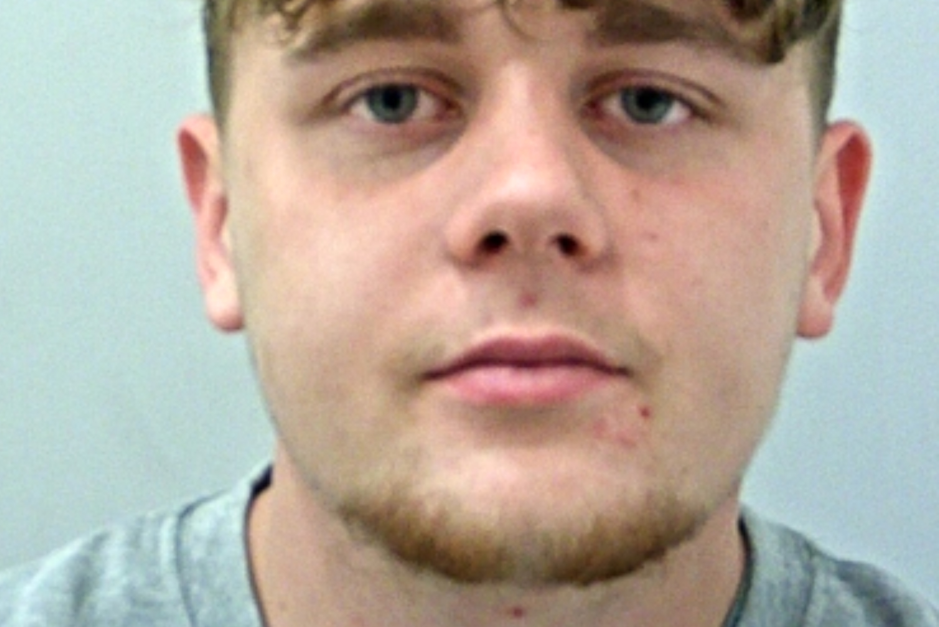 Violent Burnley thug tried to choke 'innocent' man in 'guillotine ...