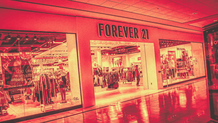 Is Forever 21 going out of business? Stores closing, locations in peril ...