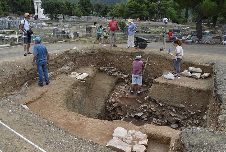 All About Triquet Island's Mysterious, Ancient Settlements