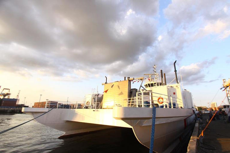 PH Red Cross donates ship to PCG