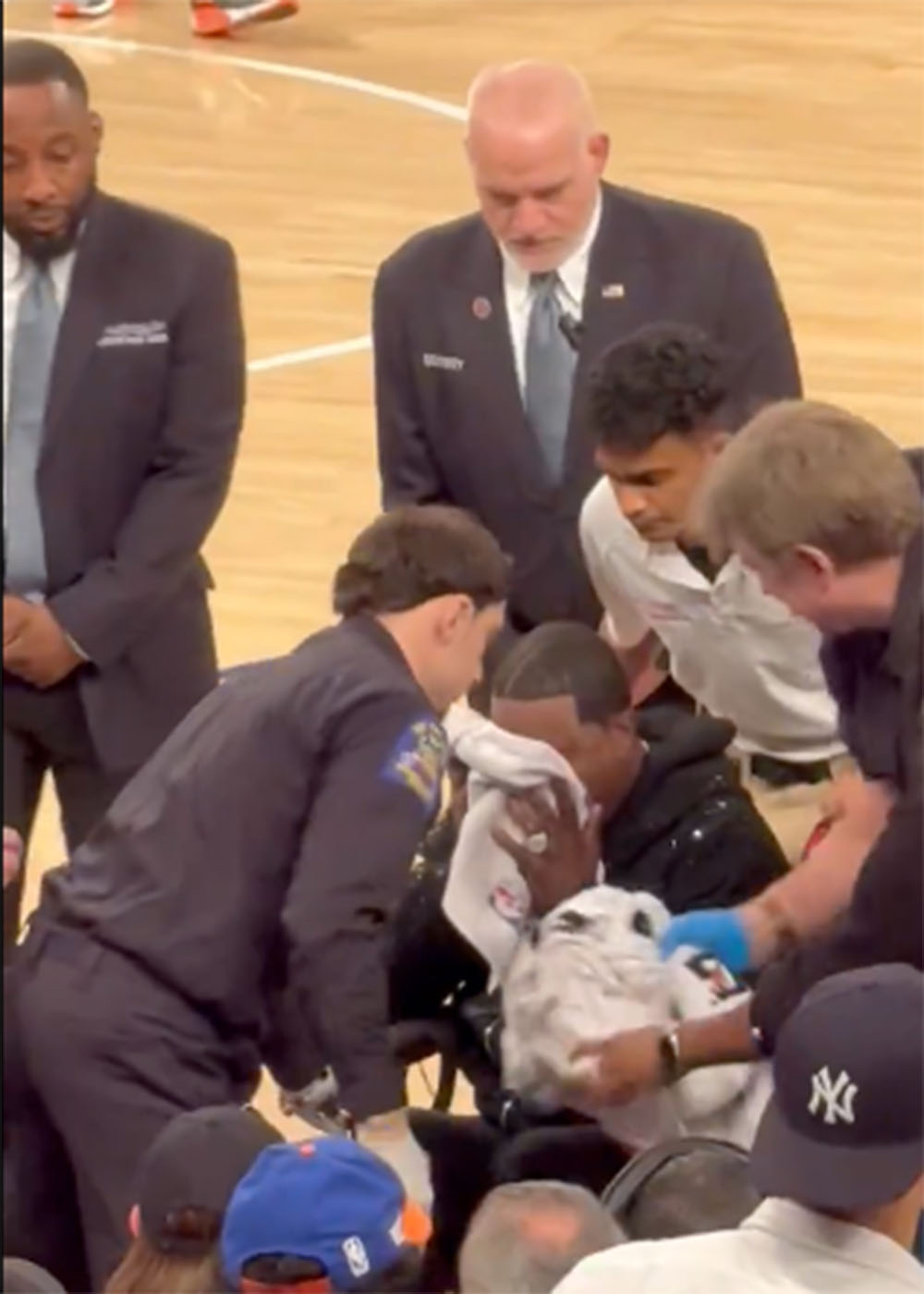 Tracy Morgan reveals reason for vomiting at Knicks game in post from ...