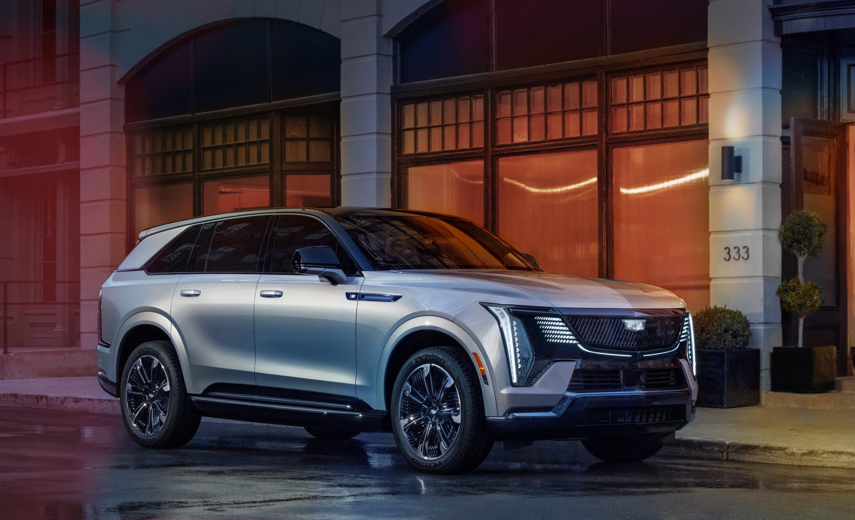 The all-electric 2025 Cadillac ESCALADE IQ Hits the Roads with 460 ...