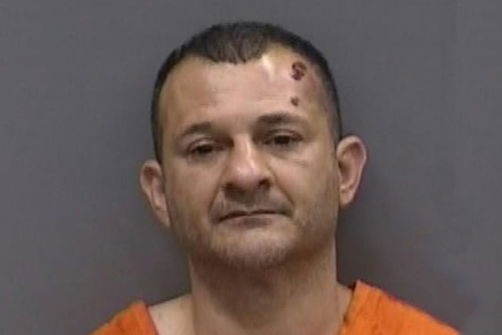 Moment cops bust a man who allegedly stole an ambulance and led them on ...