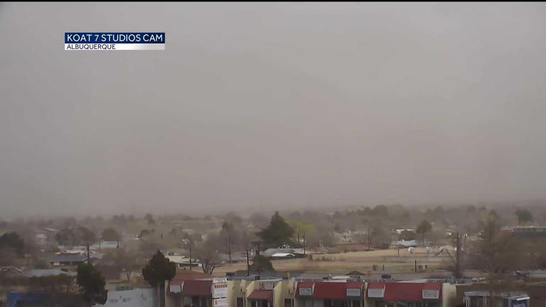 Dangerously strong & damaging wind event possible in New Mexico