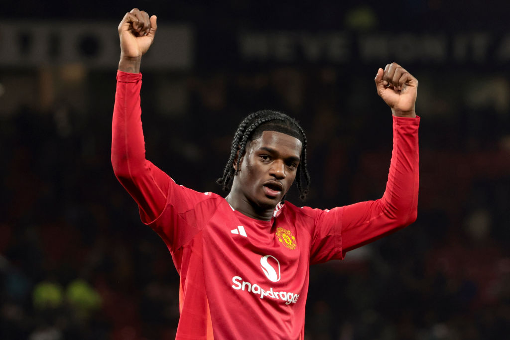 Ayden Heaven provides update after Man Utd star stretchered off with injury