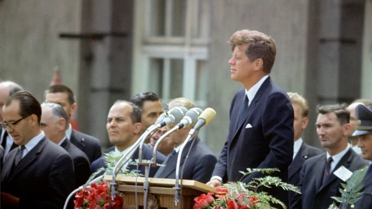 Trump anunció que revelará 80.000 documentos secretos sobre el ...