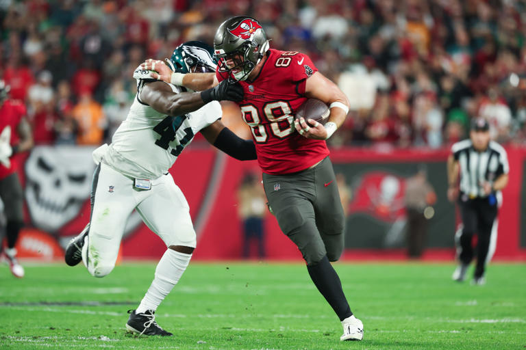 Keys for the Buccaneers offense against the Texans defense in Week 2