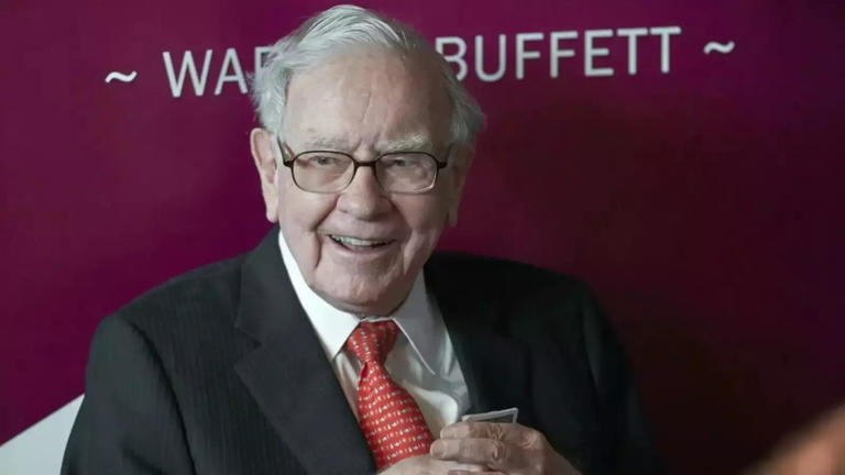 Warren Buffett reveals the key trait to look for in partner for a ... Warren Buffett reveals the key trait to look for in partner for a ...