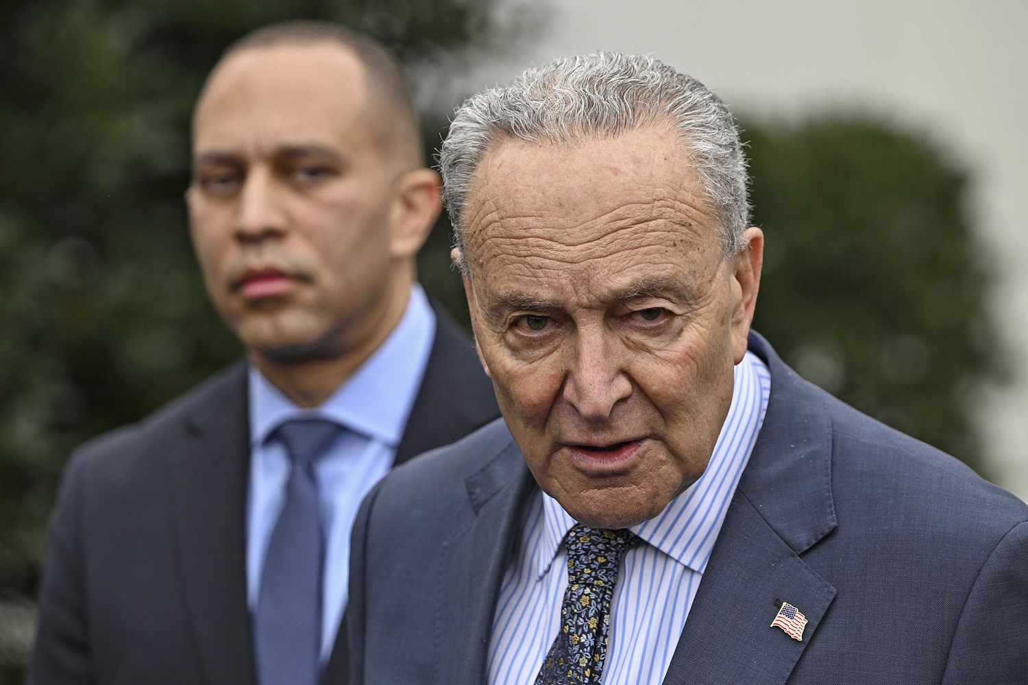 Chuck Schumer and Hakeem Jeffries seek to defuse tensions after ...