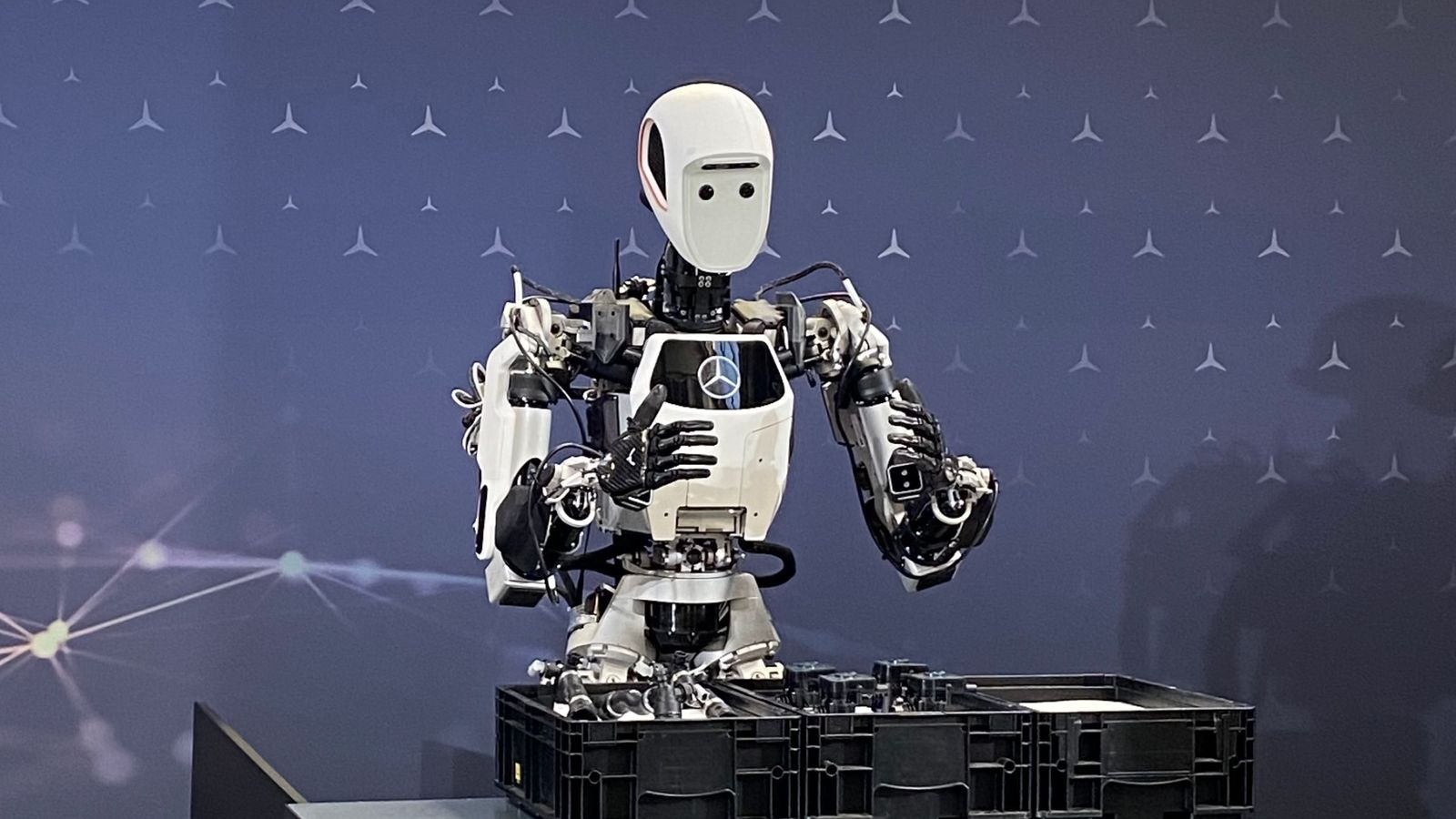 Humanoid machine performs real-world task in significant development in ...
