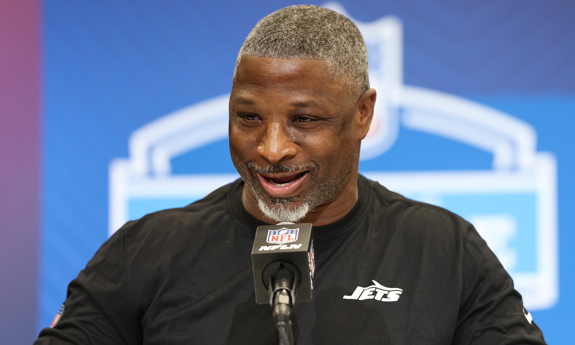 New York Jets sign three-time Chiefs Super Bowl winner Derrick Nnadi in ...