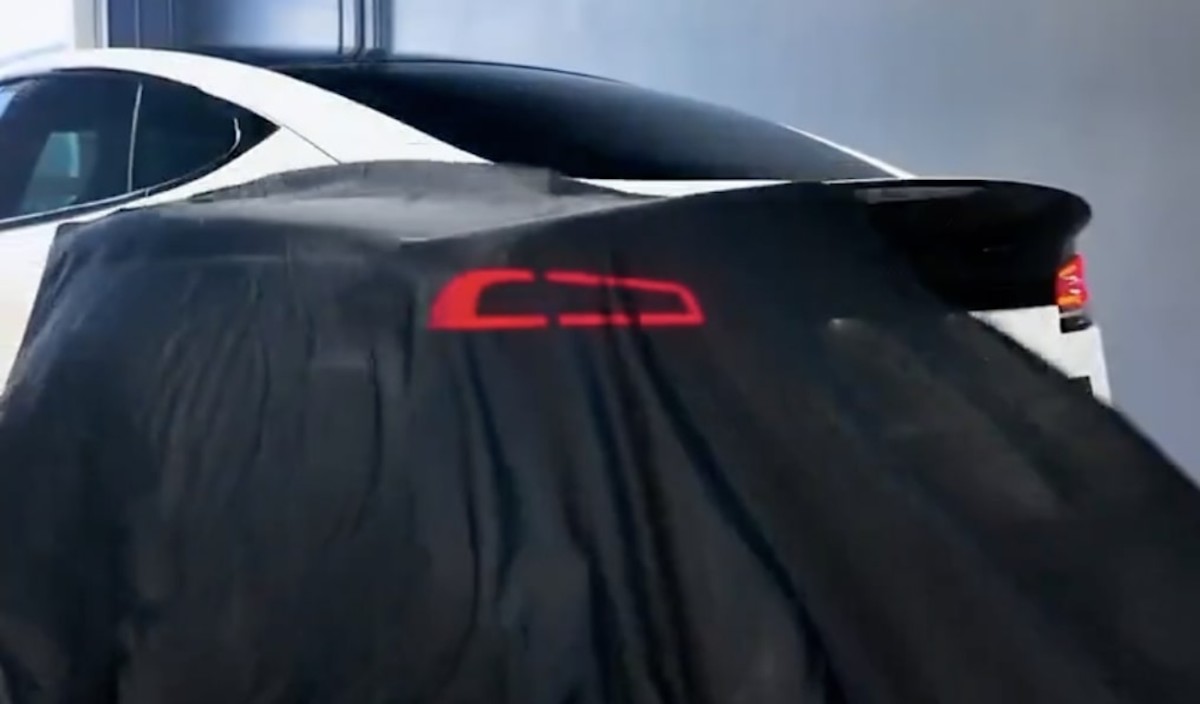 Joe Rogan's New Custom Car Turns Heads