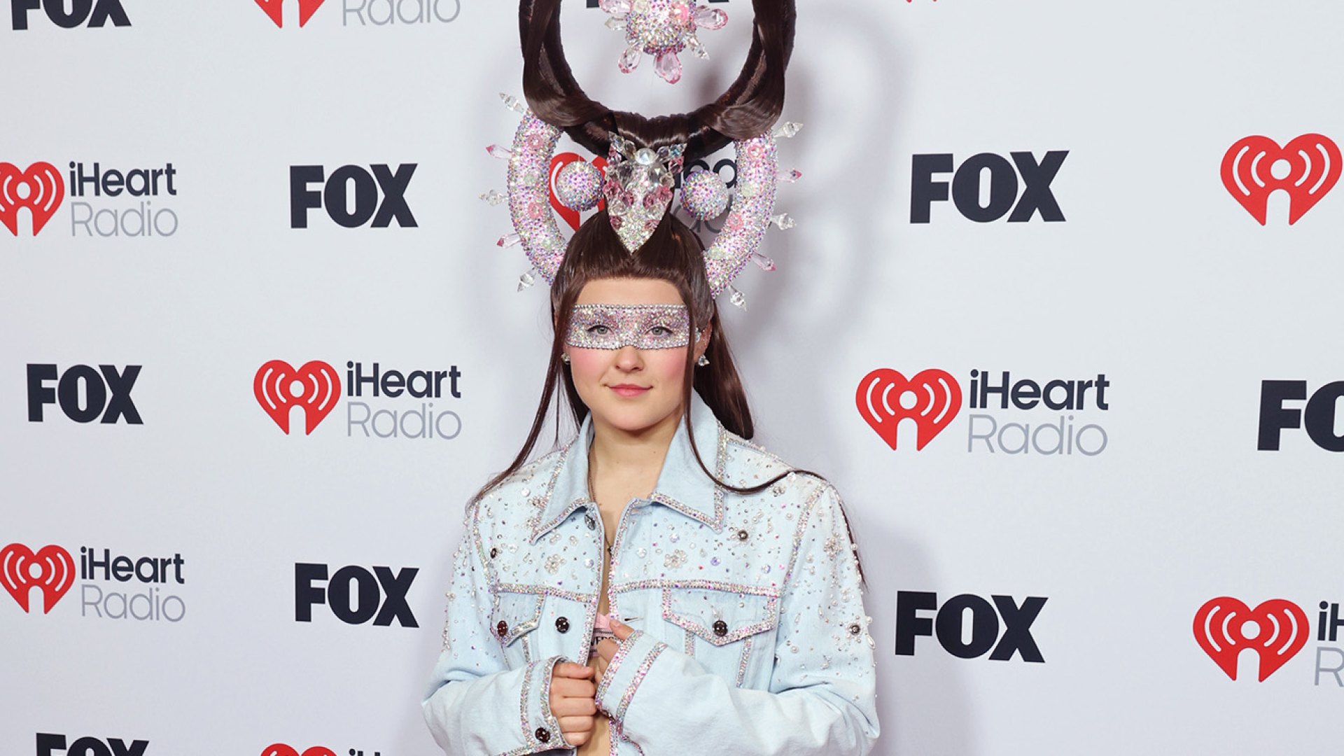 JoJo Siwa Wants Fans to Question Her 2025 iHeartRadio Music Awards Look