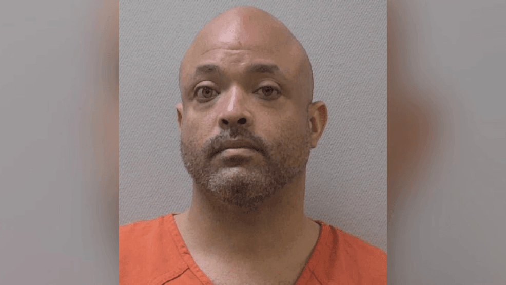 Man sentenced for stabbing ex-girlfriend with box cutter